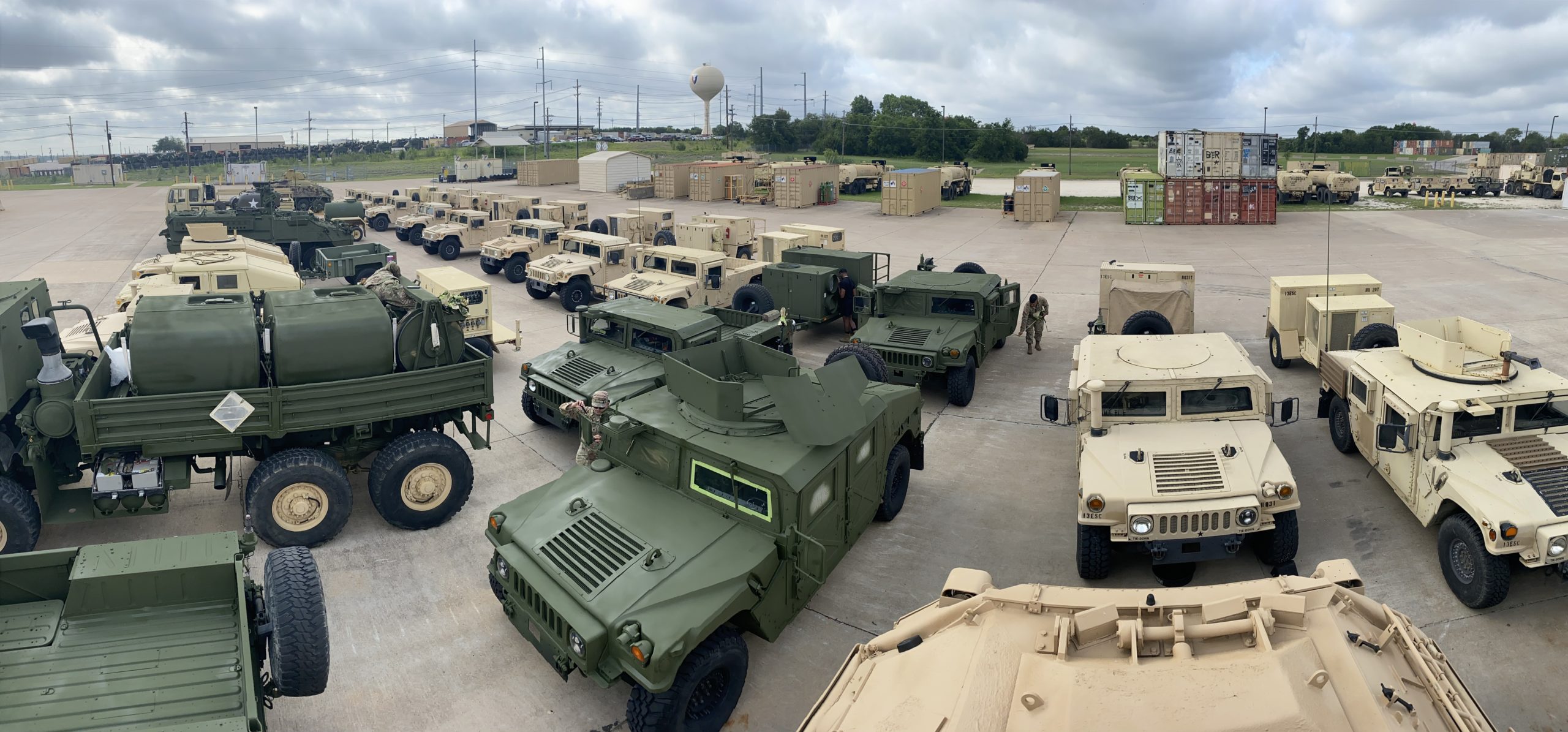 13th ESC paints vehicles, signals end of desert era